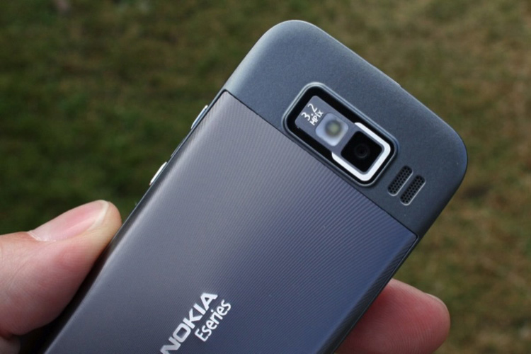 Nokia E52 vỏ nhôm sang trọng (BẢO HÀNH 1 NĂM)