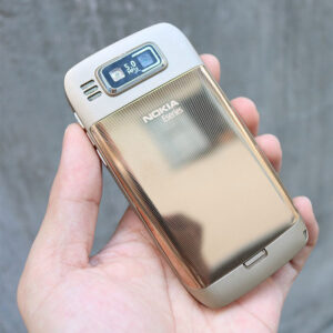 Nokia E72 cũ chính hãng đầy đủ tính năng - bảo hành 1 năm