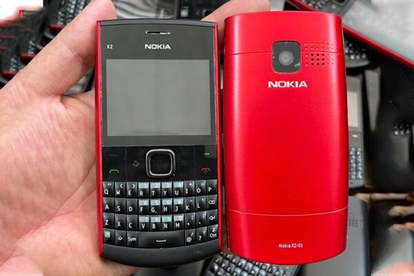 Nokia X2-01 chính hãng giá khuyến mãi (bảo hành 1 năm)