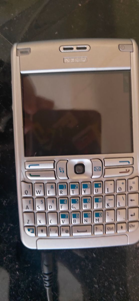 Review of Nokia E62 Vỏ Zin Cũ by Đỗ quang tân - Alofone